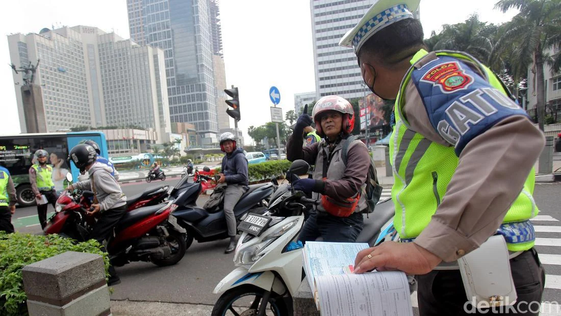 Operasi Patuh 2026: Tilang Manual Kembali Berlaku Mulai 8 Juni - SuperNews